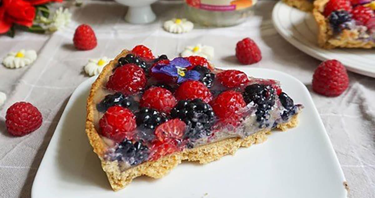 Tarte Fruits rouges à la purée framboise thé vert by Loulou - Perl'Amande