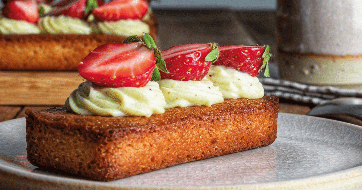 Financiers fraise à la purée de pistache by BeautyFood Cooking - Perl ...