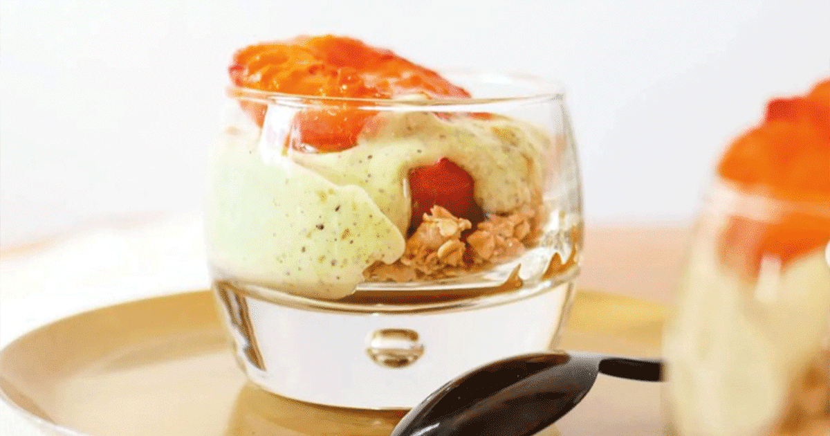 Verrine Abricots à la purée de pistache by Happy and Veggy - Perl'Amande